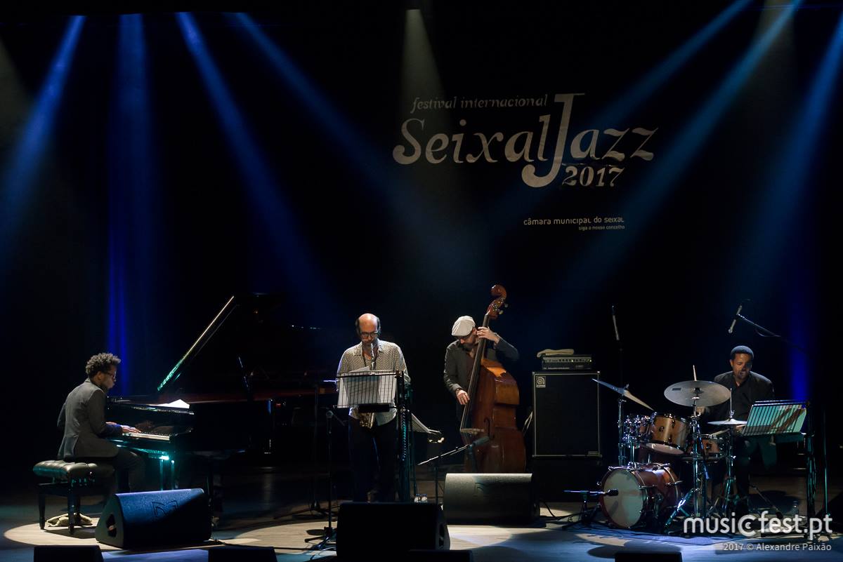 Nerve Dance – Michaël Attias